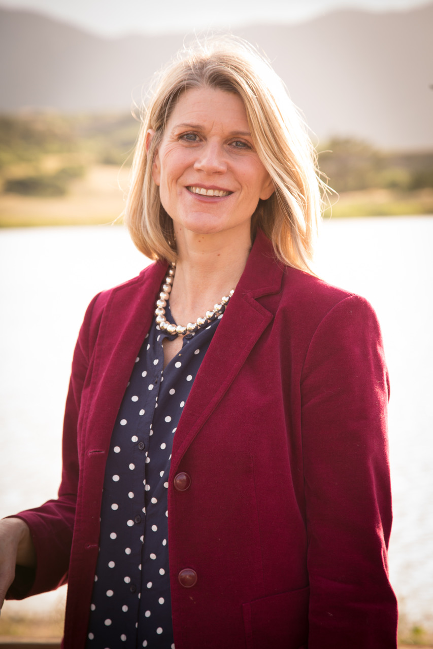 10 Ways to Celebrate Jesus at Christmas • Planting Roots - Strength to ...